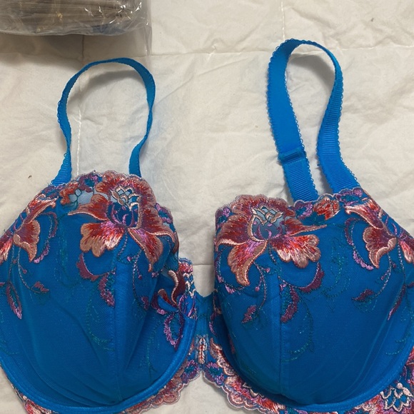 Soma | Intimates & Sleepwear | 4 Soma Lace Bras 34ddd | Poshmark